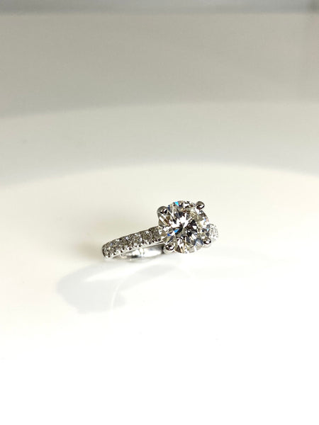 PLATINUM 2.35CT DIAMOND SOLITAIRE WITH SHOULDERS – 50 Henley St Diamond ...